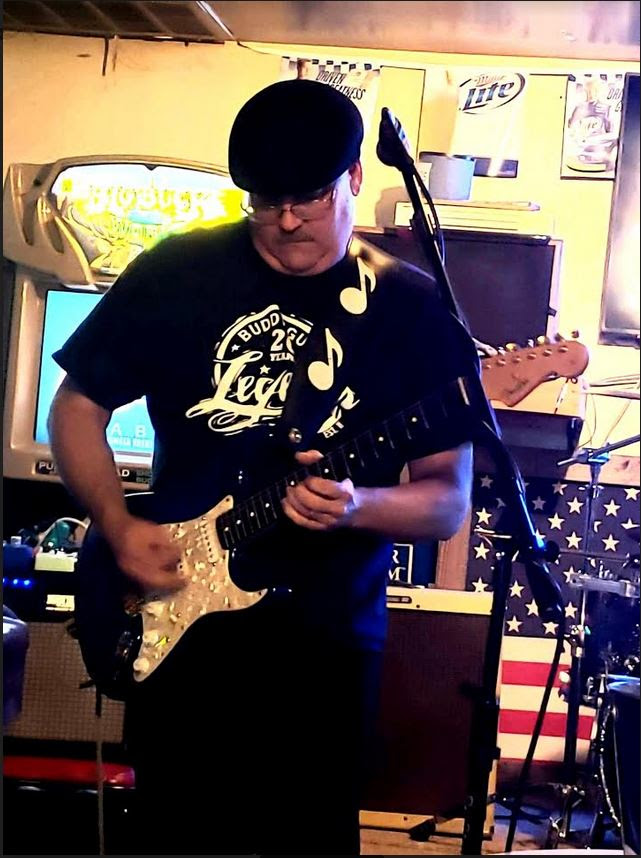 Bio – The Blue Henry's